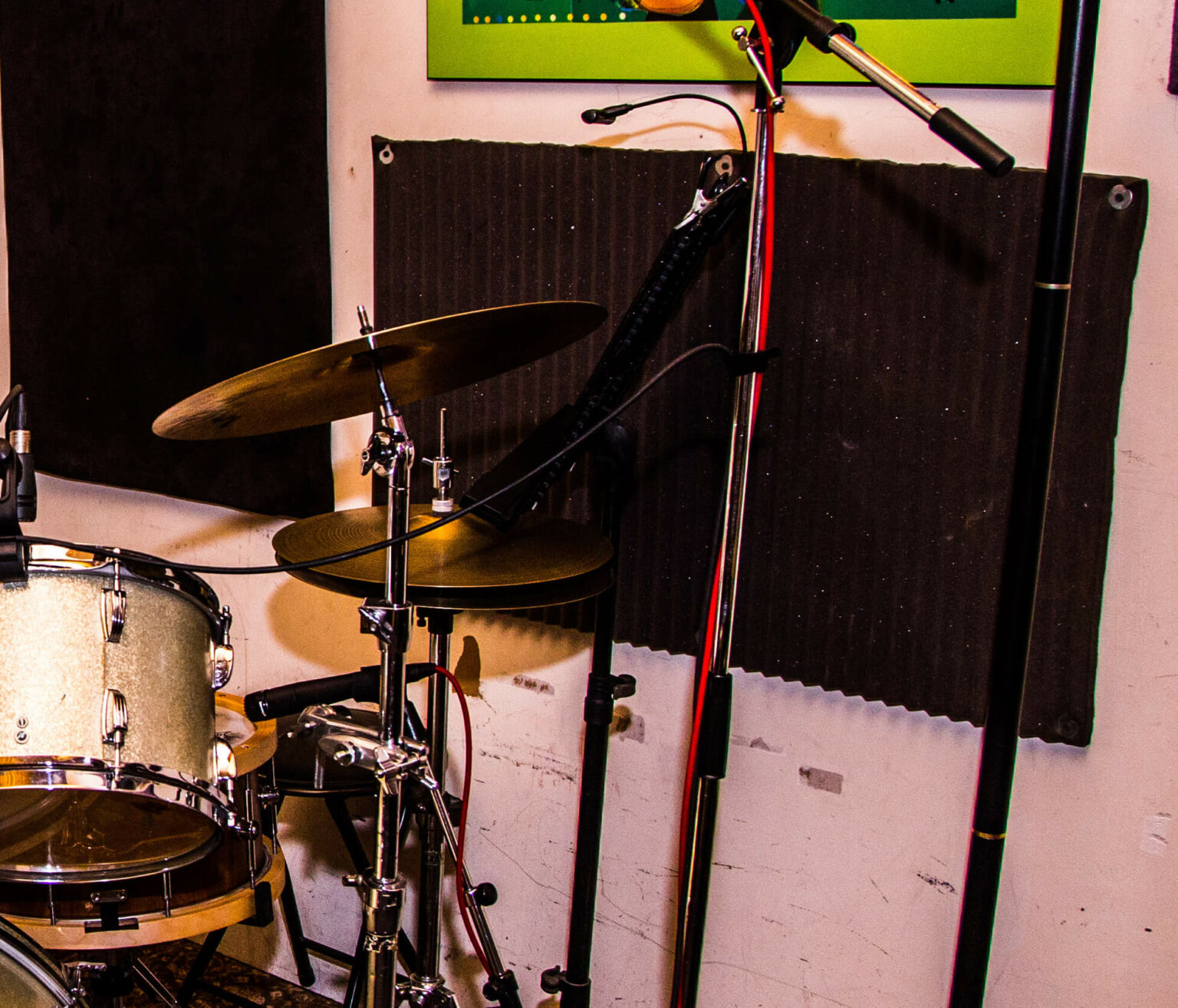 How To Record Drums (For Beginners) - Drumeo Beat